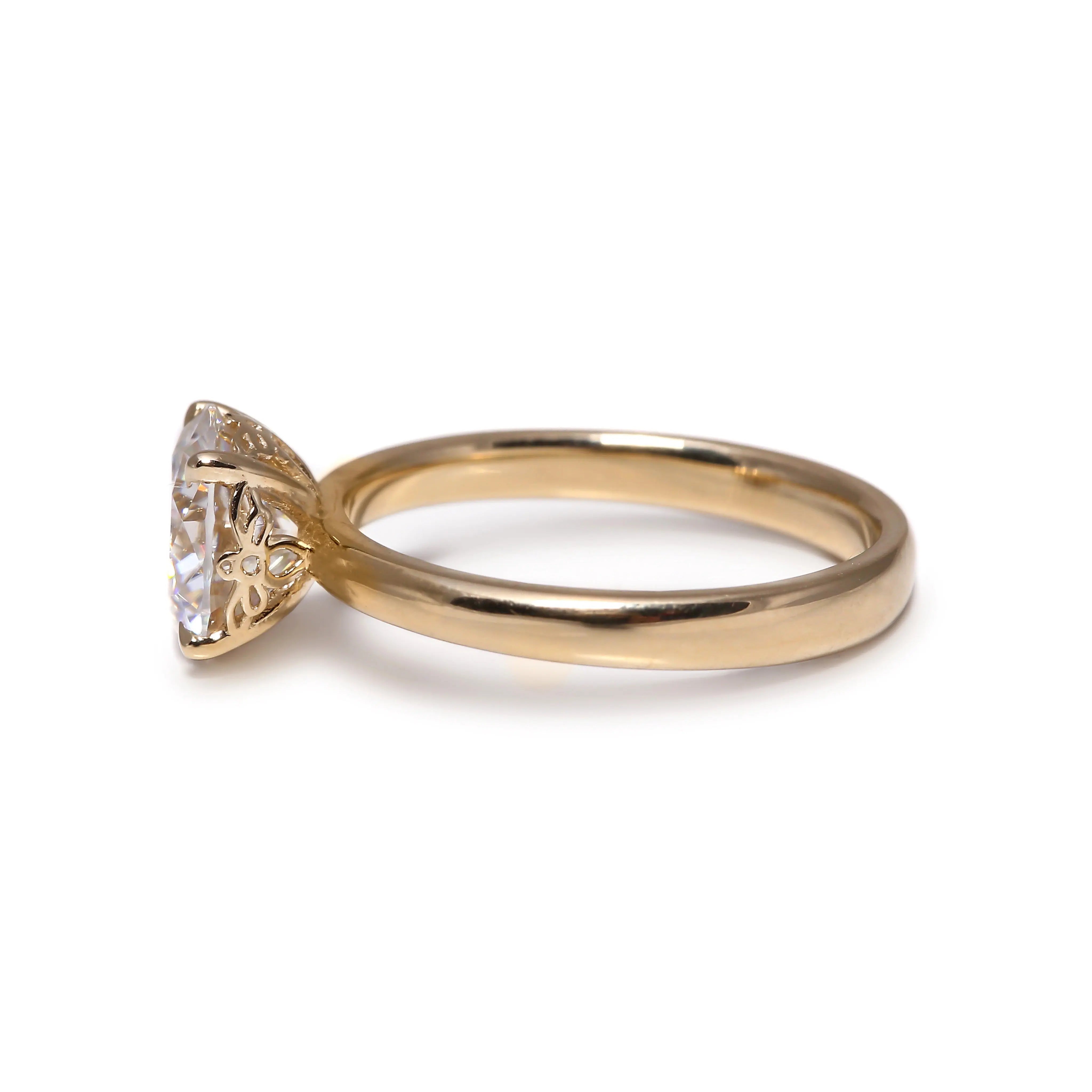 Bee Engagement Ring Round™ – Kelly Jay Jewellery